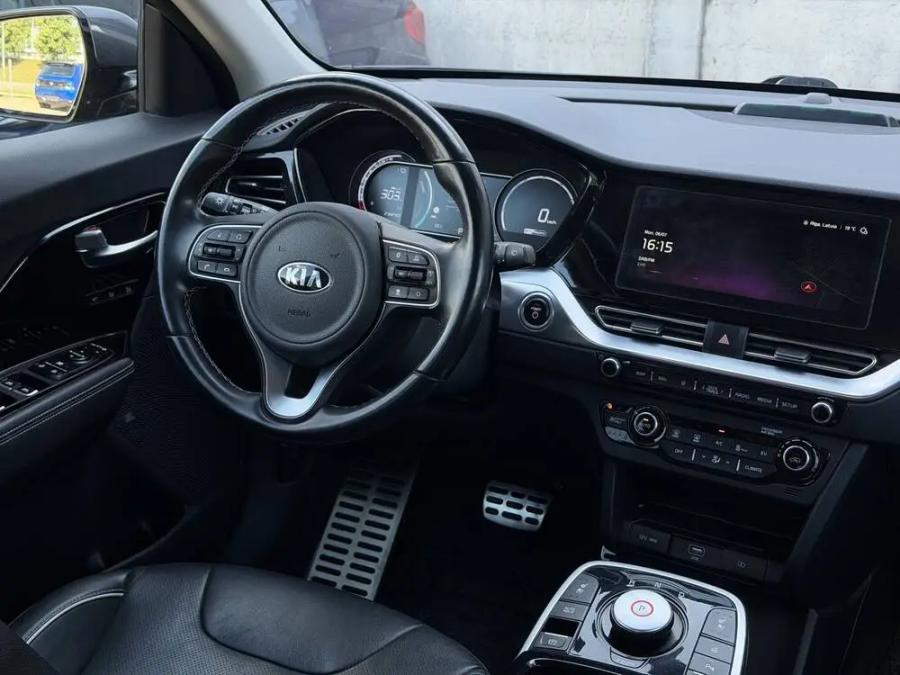 Kia Niro 2020 Rīga, ar dzinēja tilpumu 0.00 L un nobraukumu 182 tūkst. km par 13980 €, foto 17 vietnē AUTOMOTO.COM.LV