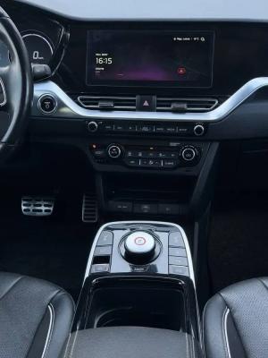 Kia Niro 2020 Rīga, ar dzinēja tilpumu 0.00 L un nobraukumu 182 tūkst. km par 13980 €, foto 18 vietnē AUTOMOTO.COM.LV