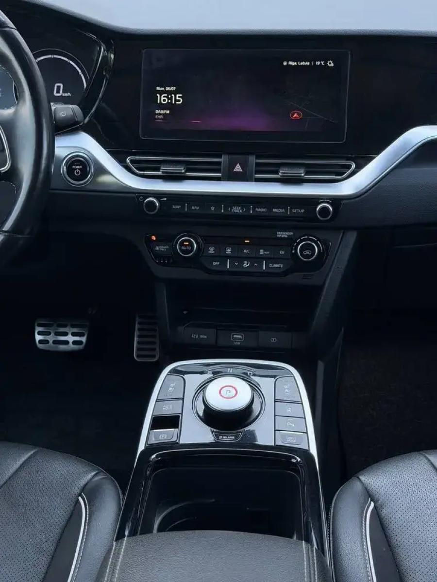 Kia Niro 2020 Rīga, ar dzinēja tilpumu 0.00 L un nobraukumu 182 tūkst. km par 13980 €, foto 18 vietnē AUTOMOTO.COM.LV
