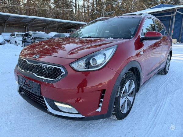 Sarkans Kia Niro 2017 Viļņa, ar dzinēja tilpumu 1.59 L un nobraukumu 223 tūkst. km par 10950 €, foto 6 vietnē AUTOMOTO.COM.LV