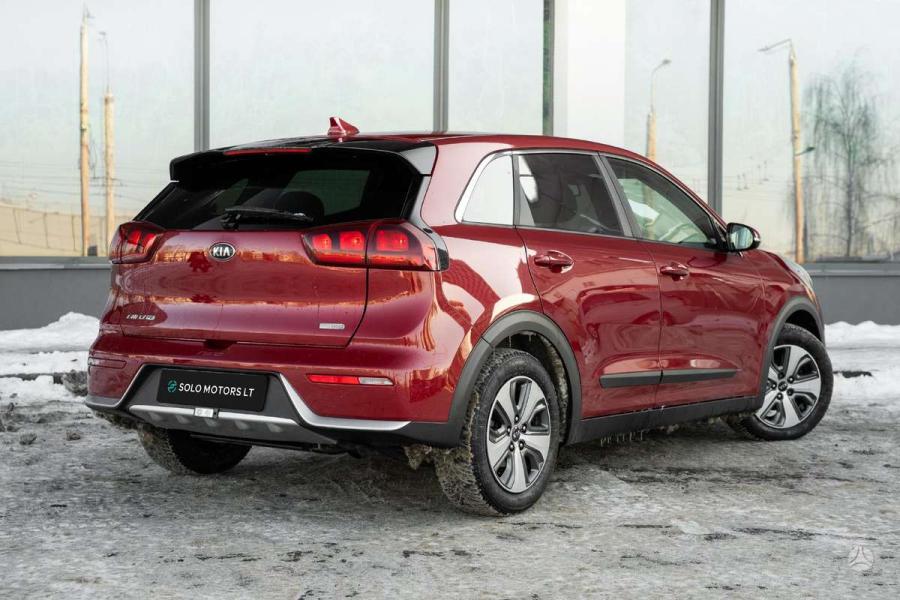 Sarkans Kia Niro 2019 Viļņa, ar dzinēja tilpumu 1.59 L un nobraukumu 121 tūkst. km par 11950 €, foto 4 vietnē AUTOMOTO.COM.LV
