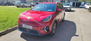 Sarkans Kia Niro 2019 Viļņa, ar dzinēja tilpumu 0.00 L un nobraukumu 77 tūkst. km par 16000 €, foto  vietnē AUTOMOTO.COM.LV