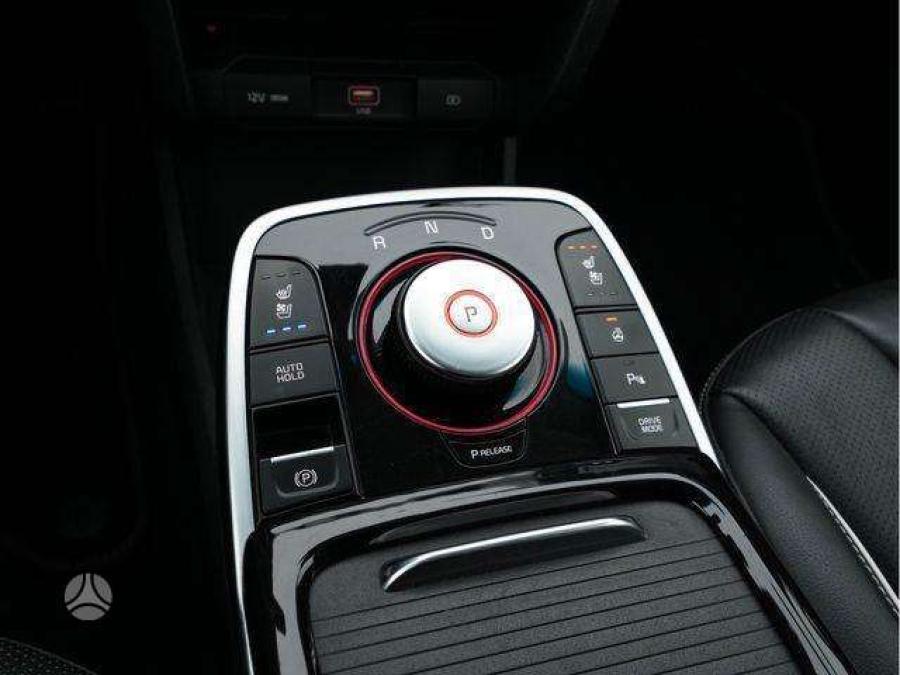 Sarkans Kia Niro 2019 Viļņa, ar dzinēja tilpumu 0.00 L un nobraukumu 77 tūkst. km par 16000 €, foto 9 vietnē AUTOMOTO.COM.LV