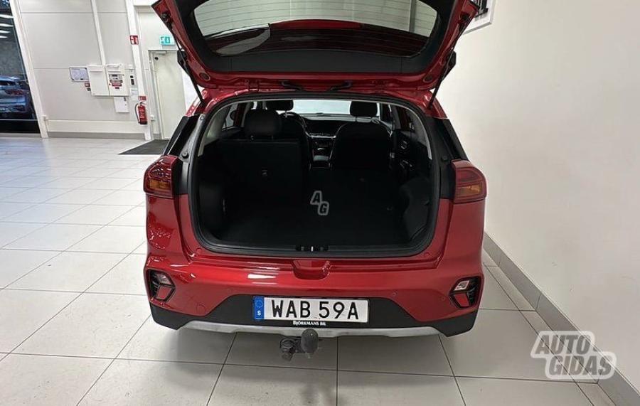 Red Kia Niro 2021 in Kaunas, with an engine capacity of 0.00 L and mileage of 57 thousand km for 24664 €, photo 14 on AUTOMOTO.COM.LV
