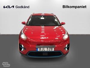 Red Kia Niro 2022 in Kaunas, with an engine capacity of 0.00 L and mileage of 74 thousand km for 27823 €, photo 3 on AUTOMOTO.COM.LV