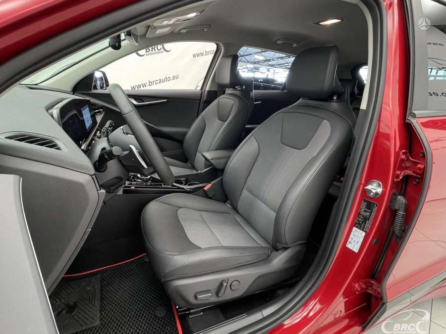 Red Kia Niro 2023 in Vilnius, with an engine capacity of 1.58 L and mileage of 31 thousand km for 25000 €, photo 24 on AUTOMOTO.COM.LV
