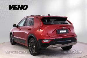 Красный Киа Niro 2023 в Таллин, объемом двигателя 0.00 л и пробегом 49 тыс. км за 26900 €, фото 5 на AUTOMOTO.COM.LV
