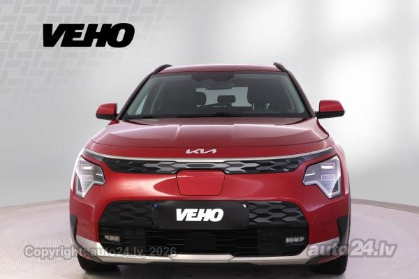 Red Kia Niro 2023 in Tallinn, with an engine capacity of 0.00 L and mileage of 49 thousand km for 26900 €, photo 8 on AUTOMOTO.COM.LV