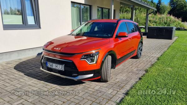 Kia Niro 2022 in Tallinn, with an engine capacity of 1.60 L and mileage of 23 thousand km for 25500 €, photo 1 on AUTOMOTO.COM.LV