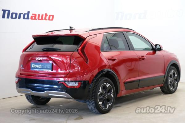 Kia Niro 2024 in Tallinn, with an engine capacity of 0.00 L and mileage of 42 thousand km for 34900 €, photo 2 on AUTOMOTO.COM.LV