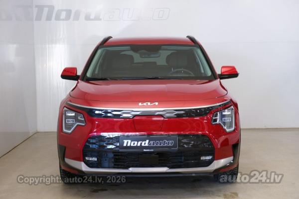 Kia Niro 2024 in Tallinn, with an engine capacity of 0.00 L and mileage of 42 thousand km for 34900 €, photo 3 on AUTOMOTO.COM.LV