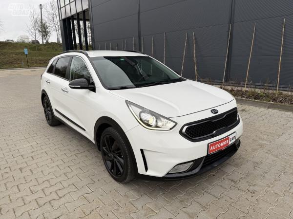 Balts Kia Niro 2016 Viļņa, ar dzinēja tilpumu 1.60 L un nobraukumu 308 tūkst. km par 8250 €, foto 1 vietnē AUTOMOTO.COM.LV