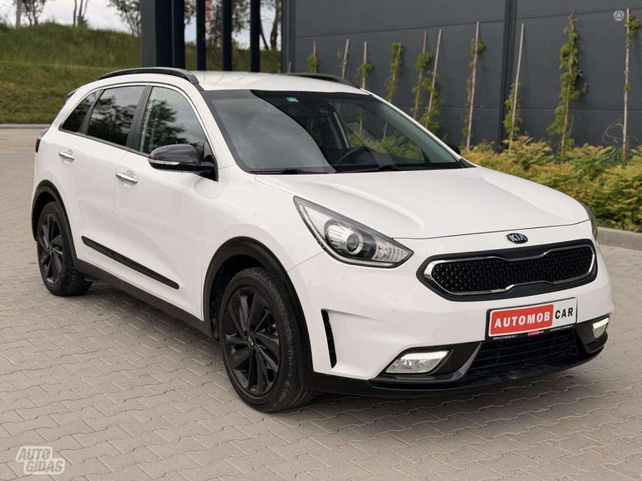 Белый Киа Niro 2016 в Вильнюс, объемом двигателя 1.60 л и пробегом 308 тыс. км за 8500 €, фото 4 на AUTOMOTO.COM.LV