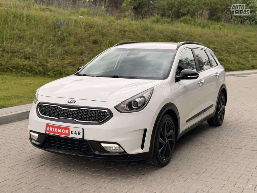 Balts Kia Niro 2016 Viļņa, ar dzinēja tilpumu 1.60 L un nobraukumu 308 tūkst. km par 7950 €, foto 1 vietnē AUTOMOTO.COM.LV