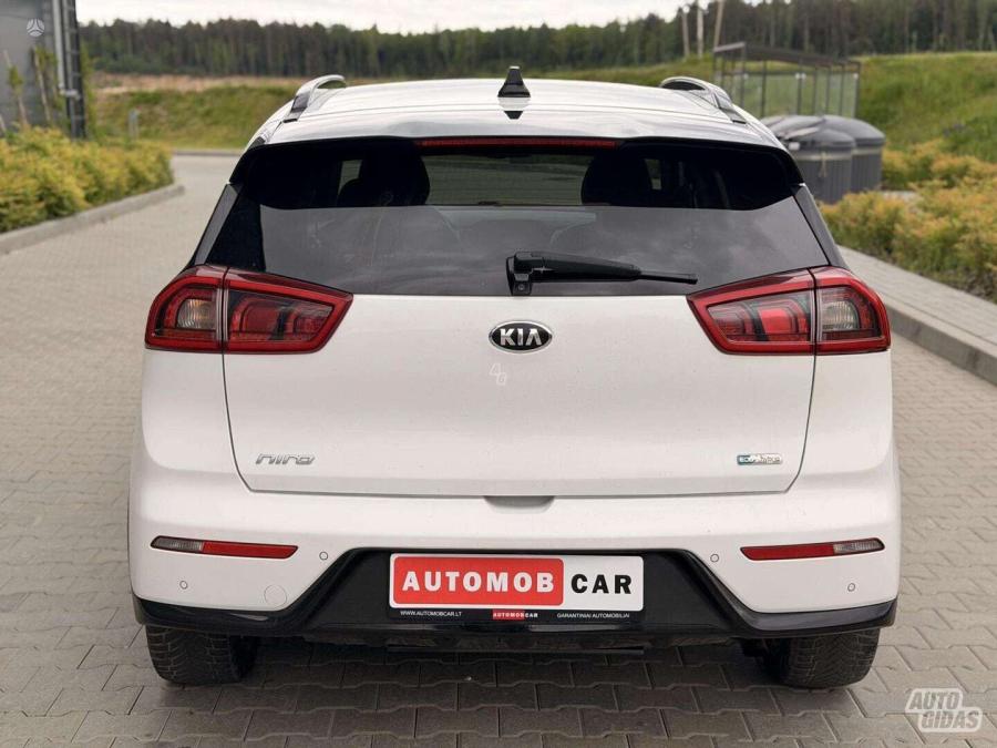 Balts Kia Niro 2016 Viļņa, ar dzinēja tilpumu 1.60 L un nobraukumu 308 tūkst. km par 7950 €, foto 7 vietnē AUTOMOTO.COM.LV