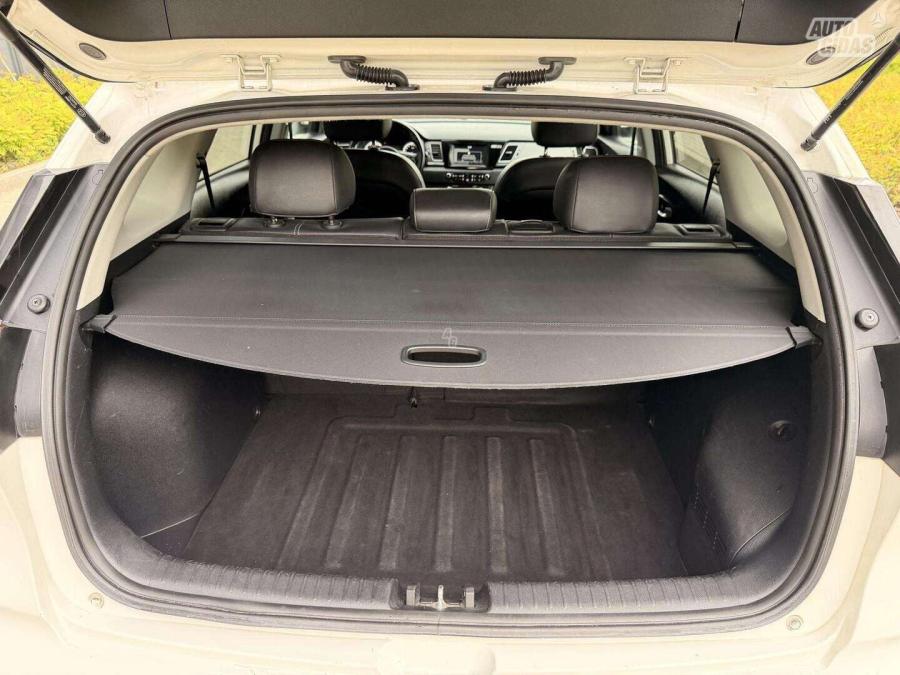 Balts Kia Niro 2016 Viļņa, ar dzinēja tilpumu 1.60 L un nobraukumu 308 tūkst. km par 7950 €, foto 17 vietnē AUTOMOTO.COM.LV
