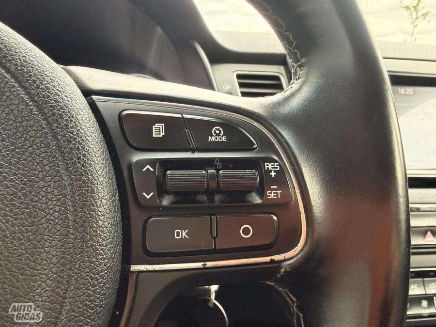 Balts Kia Niro 2016 Viļņa, ar dzinēja tilpumu 1.60 L un nobraukumu 308 tūkst. km par 7950 €, foto 28 vietnē AUTOMOTO.COM.LV
