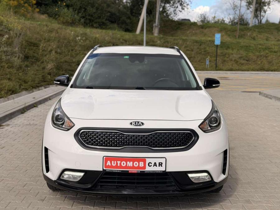 Balts Kia Niro 2016 Viļņa, ar dzinēja tilpumu 1.60 L un nobraukumu 308 tūkst. km par 8250 €, foto 3 vietnē AUTOMOTO.COM.LV