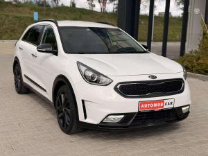 Balts Kia Niro 2016 Viļņa, ar dzinēja tilpumu 1.60 L un nobraukumu 308 tūkst. km par 8250 €, foto 4 vietnē AUTOMOTO.COM.LV