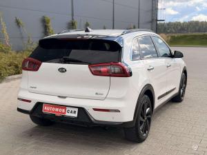 Balts Kia Niro 2016 Viļņa, ar dzinēja tilpumu 1.60 L un nobraukumu 308 tūkst. km par 8250 €, foto 6 vietnē AUTOMOTO.COM.LV