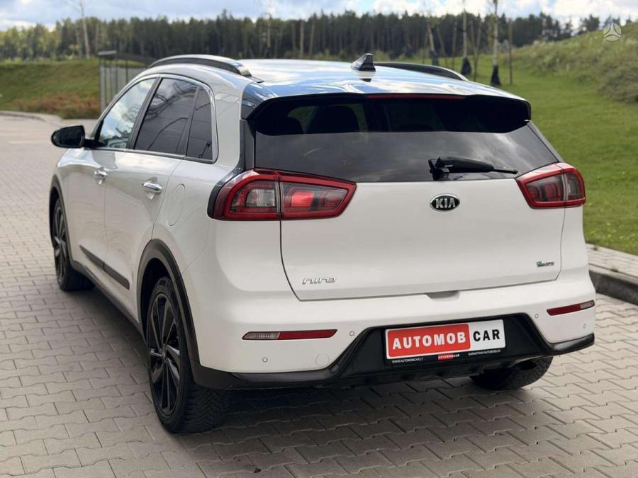 Balts Kia Niro 2016 Viļņa, ar dzinēja tilpumu 1.60 L un nobraukumu 308 tūkst. km par 8250 €, foto 8 vietnē AUTOMOTO.COM.LV