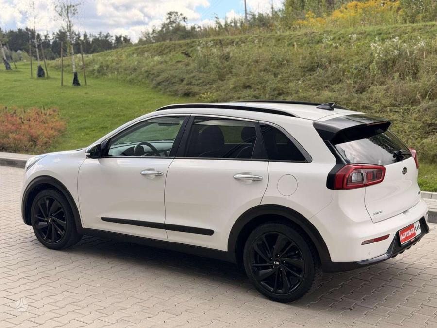 Balts Kia Niro 2016 Viļņa, ar dzinēja tilpumu 1.60 L un nobraukumu 308 tūkst. km par 8250 €, foto 9 vietnē AUTOMOTO.COM.LV