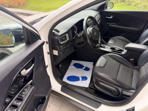 Balts Kia Niro 2016 Viļņa, ar dzinēja tilpumu 1.60 L un nobraukumu 308 tūkst. km par 8250 €, foto 12 vietnē AUTOMOTO.COM.LV
