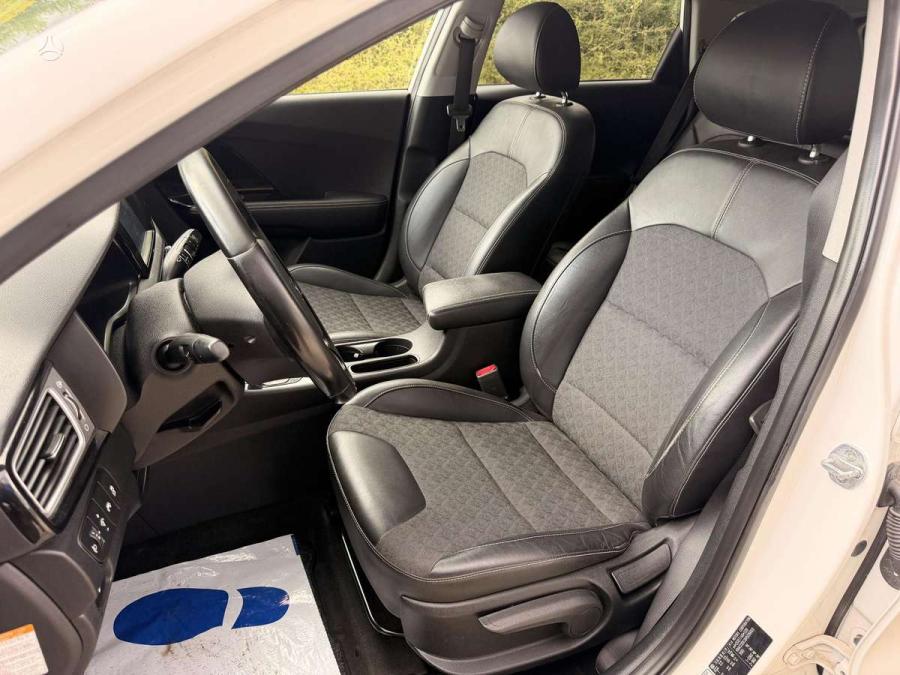 Balts Kia Niro 2016 Viļņa, ar dzinēja tilpumu 1.60 L un nobraukumu 308 tūkst. km par 8250 €, foto 14 vietnē AUTOMOTO.COM.LV