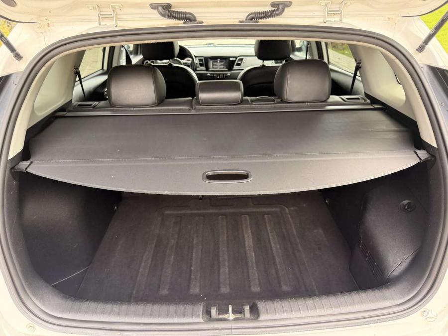 Balts Kia Niro 2016 Viļņa, ar dzinēja tilpumu 1.60 L un nobraukumu 308 tūkst. km par 8250 €, foto 18 vietnē AUTOMOTO.COM.LV