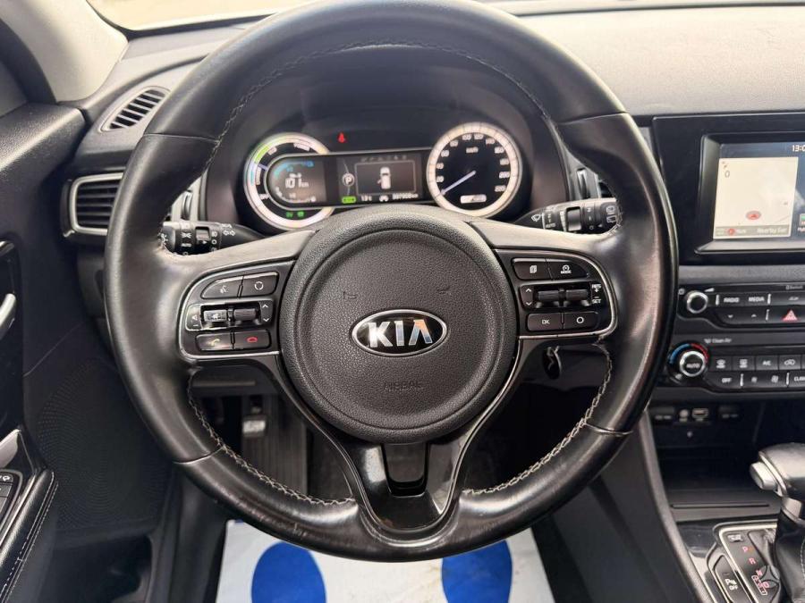 Balts Kia Niro 2016 Viļņa, ar dzinēja tilpumu 1.60 L un nobraukumu 308 tūkst. km par 8250 €, foto 33 vietnē AUTOMOTO.COM.LV