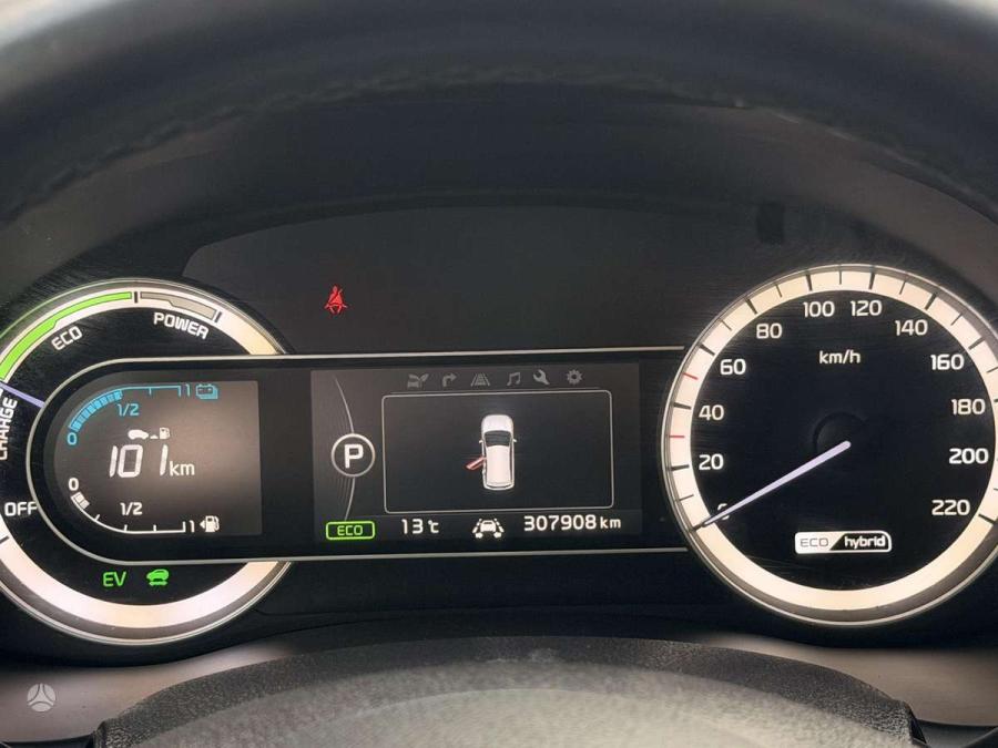 Balts Kia Niro 2016 Viļņa, ar dzinēja tilpumu 1.60 L un nobraukumu 308 tūkst. km par 8250 €, foto 34 vietnē AUTOMOTO.COM.LV