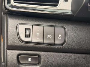 Balts Kia Niro 2016 Viļņa, ar dzinēja tilpumu 1.60 L un nobraukumu 308 tūkst. km par 8250 €, foto 35 vietnē AUTOMOTO.COM.LV