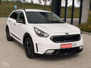 Белый Киа Niro 2016 в Вильнюс, объемом двигателя 1.60 л и пробегом 308 тыс. км за 7950 €, фото 4 на AUTOMOTO.COM.LV
