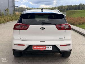 Белый Киа Niro 2016 в Вильнюс, объемом двигателя 1.60 л и пробегом 308 тыс. км за 7950 €, фото 7 на AUTOMOTO.COM.LV