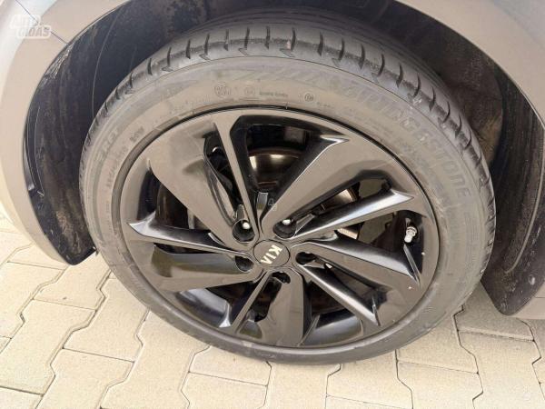 Balts Kia Niro 2016 Viļņa, ar dzinēja tilpumu 1.60 L un nobraukumu 308 tūkst. km par 7950 €, foto 11 vietnē AUTOMOTO.COM.LV
