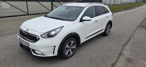 White Kia Niro 2017 in Kaunas, with an engine capacity of 1.60 L and mileage of 281 thousand km for 9600 €, photo  on AUTOMOTO.COM.LV
