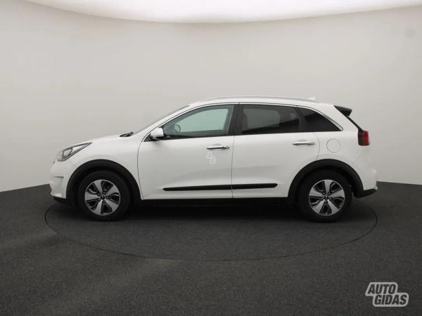 Balts Kia Niro 2017 Viļņa, ar dzinēja tilpumu 1.60 L un nobraukumu 191 tūkst. km par 10699 €, foto 6 vietnē AUTOMOTO.COM.LV