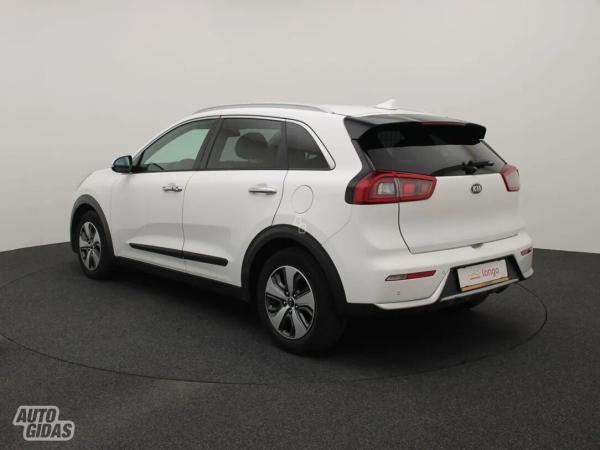 Balts Kia Niro 2017 Viļņa, ar dzinēja tilpumu 1.60 L un nobraukumu 191 tūkst. km par 10699 €, foto 7 vietnē AUTOMOTO.COM.LV
