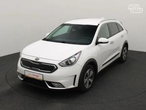 White Kia Niro 2017 in Vilnius, with an engine capacity of 1.60 L and mileage of 191 thousand km for 10699 €, photo  on AUTOMOTO.COM.LV