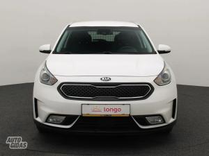 White Kia Niro 2017 in Vilnius, with an engine capacity of 1.60 L and mileage of 191 thousand km for 10699 €, photo 4 on AUTOMOTO.COM.LV