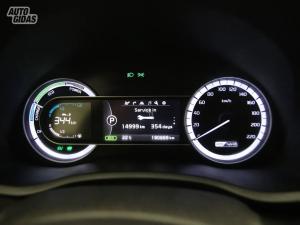 White Kia Niro 2017 in Vilnius, with an engine capacity of 1.60 L and mileage of 191 thousand km for 10699 €, photo 20 on AUTOMOTO.COM.LV
