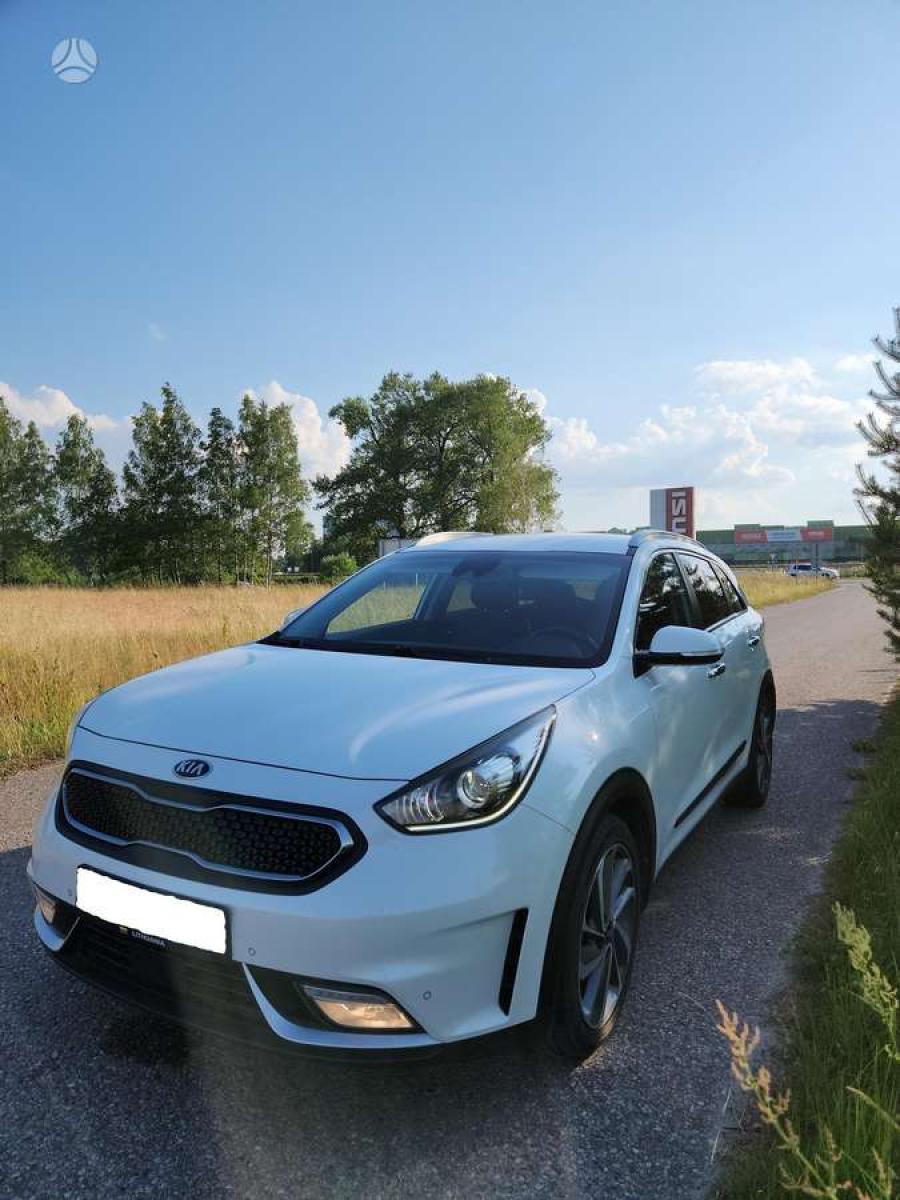 Balts Kia Niro 2017 Viļņa, ar dzinēja tilpumu 1.58 L un nobraukumu 98 tūkst. km par 16900 €, foto 3 vietnē AUTOMOTO.COM.LV