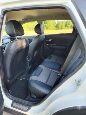 Balts Kia Niro 2017 Viļņa, ar dzinēja tilpumu 1.58 L un nobraukumu 98 tūkst. km par 16900 €, foto 8 vietnē AUTOMOTO.COM.LV