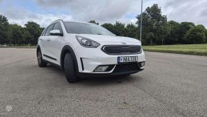 Balts Kia Niro 2017 Klaipėda, ar dzinēja tilpumu 1.58 L un nobraukumu 187 tūkst. km par 9900 €, foto 11 vietnē AUTOMOTO.COM.LV