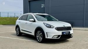 Balts Kia Niro 2017 Viļņa, ar dzinēja tilpumu 1.59 L un nobraukumu 320 tūkst. km par 8500 €, foto 5 vietnē AUTOMOTO.COM.LV