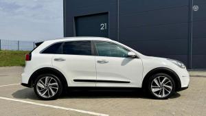Balts Kia Niro 2017 Viļņa, ar dzinēja tilpumu 1.59 L un nobraukumu 320 tūkst. km par 8500 €, foto 6 vietnē AUTOMOTO.COM.LV