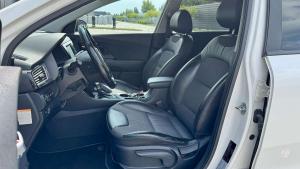 Balts Kia Niro 2017 Viļņa, ar dzinēja tilpumu 1.59 L un nobraukumu 320 tūkst. km par 8500 €, foto 16 vietnē AUTOMOTO.COM.LV