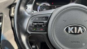 Balts Kia Niro 2017 Viļņa, ar dzinēja tilpumu 1.59 L un nobraukumu 320 tūkst. km par 8500 €, foto 23 vietnē AUTOMOTO.COM.LV