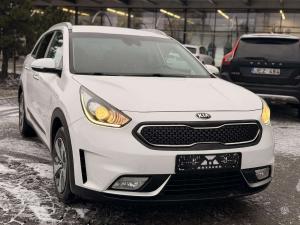 Balts Kia Niro 2018 Viļņa, ar dzinēja tilpumu 1.59 L un nobraukumu 261 tūkst. km par 9350 €, foto  vietnē AUTOMOTO.COM.LV