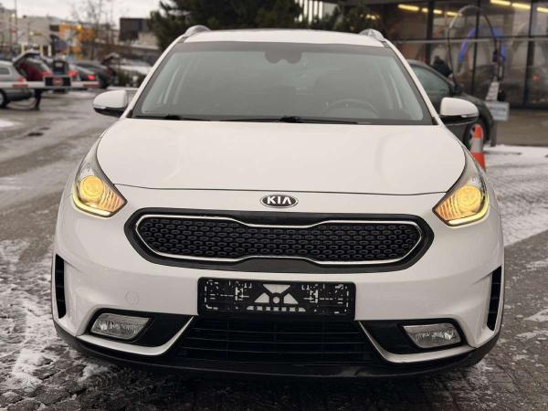 Balts Kia Niro 2018 Viļņa, ar dzinēja tilpumu 1.59 L un nobraukumu 261 tūkst. km par 9350 €, foto 2 vietnē AUTOMOTO.COM.LV